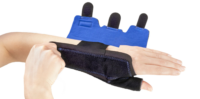 Actimove Gauntlet Wrist and Thumb Support | Health and Care