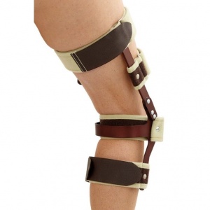 Post Operative Knee Braces | Health and Care