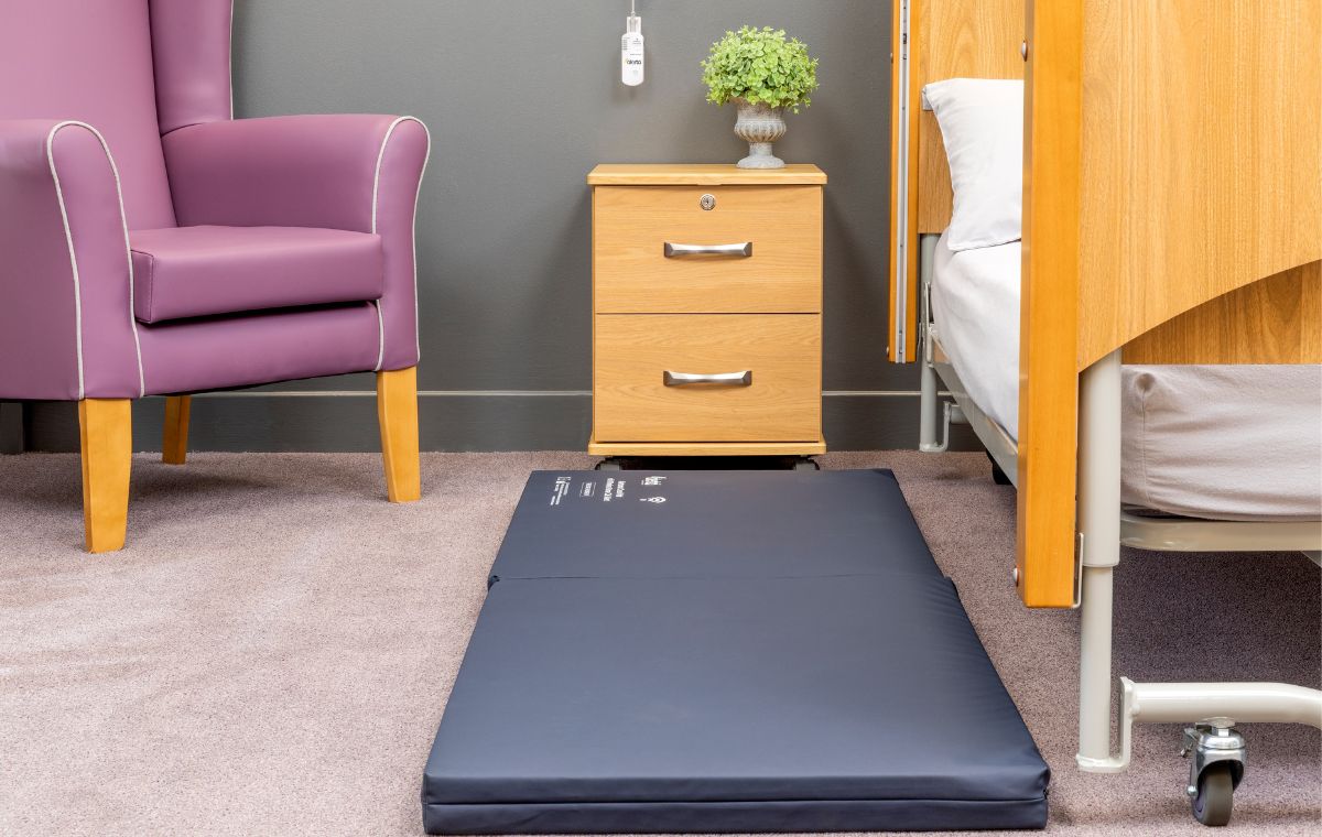Alerta Crash Mat with Nurse Call Alert | Health and Care