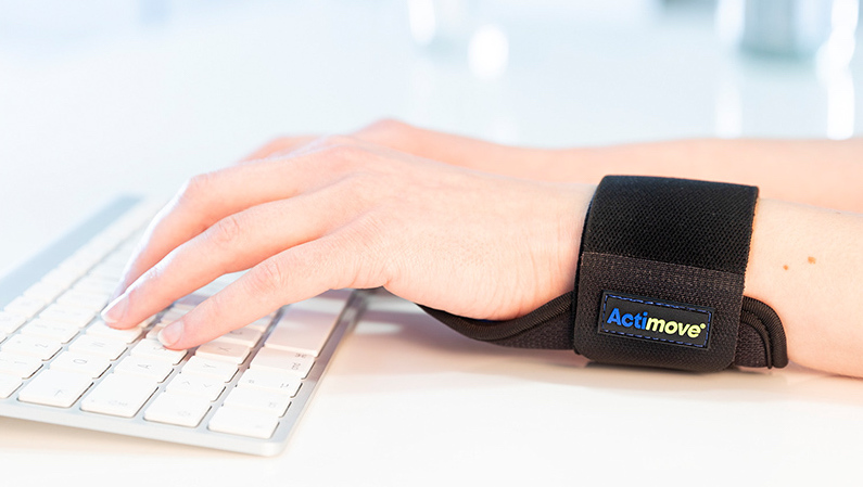 Actimove Everyday Carpal Tunnel Wrist Support | Health and Care