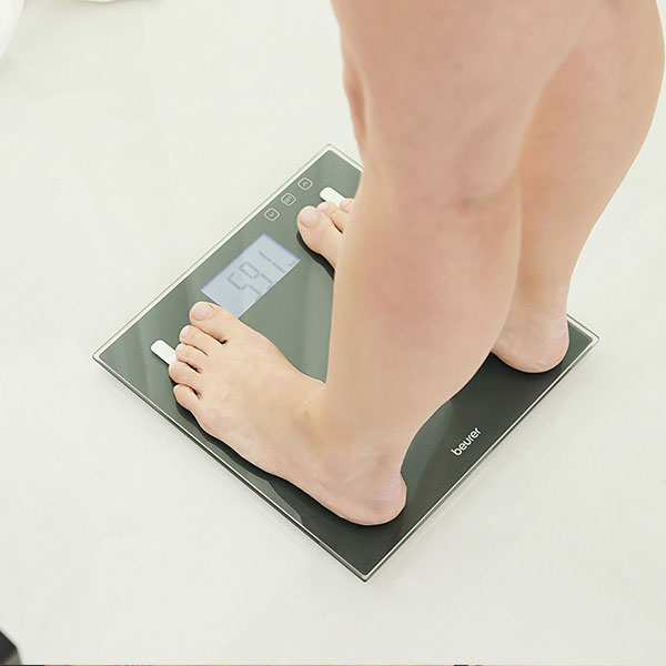 Beurer BF180 Diagnostic Bathroom Scales | Health and Care