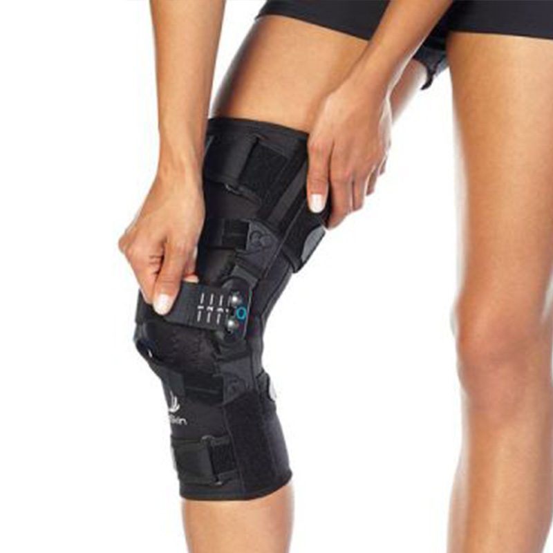 BioSkin QLok Patella Support | Health and Care