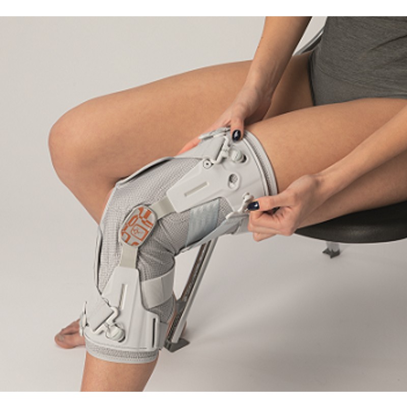 Chaneco KOA Osteoarthritis Knee Brace | Health and Care