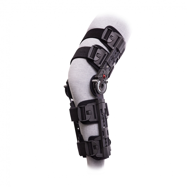 Donjoy X-ROM Adjustable Post-Op Knee Brace | Health and Care