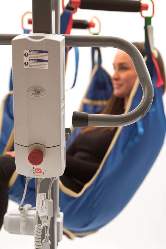 Samsoft 175 Foldable Electric Hoist | Health and Care