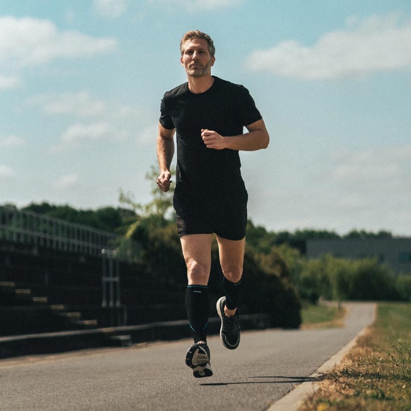 Compex Activ' Compression Calf Sleeves | Health and Care