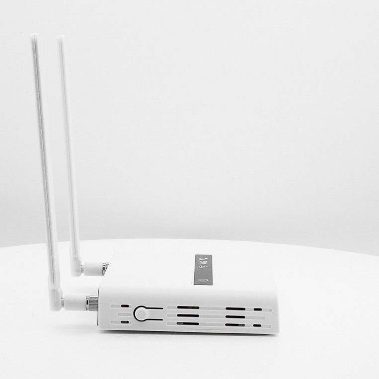 Geemarc CL2000 4G Landline Phone Adapter | Health and Care