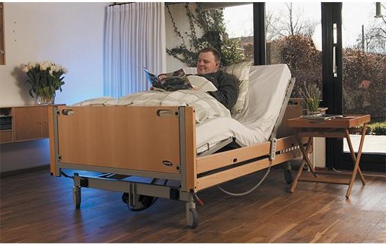 Invacare Octave Bariatric Profiling Bed | Health and Care