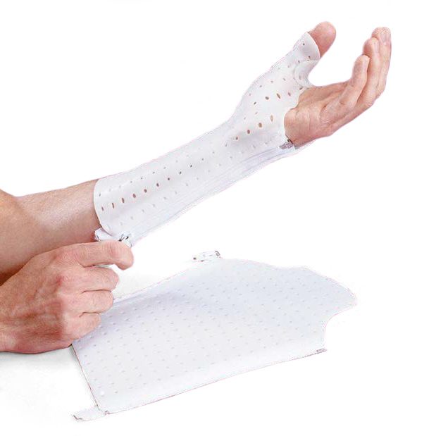 Rolyan AquaForm Zippered Wrist and Thumb Splint | Health and Care
