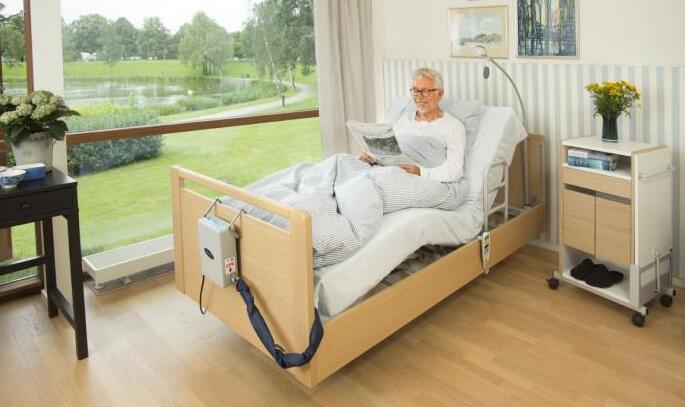 Invacare SB 755 Complete Profiling Bed | Health and Care