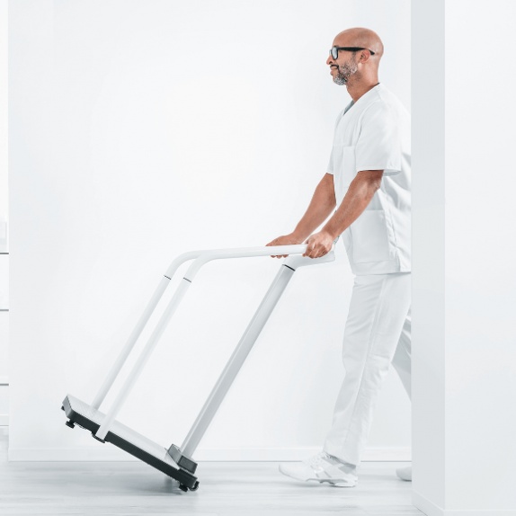 Seca 655-HR Electronic Scale with Handrail | Health and Care