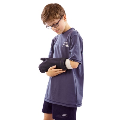 OUTCAST Child Outdoor Weather Arm Cast Protector | Health and Care