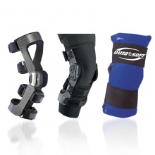 Donjoy Armor Professional Knee Brace with Fourcepoint :: Sports ...
