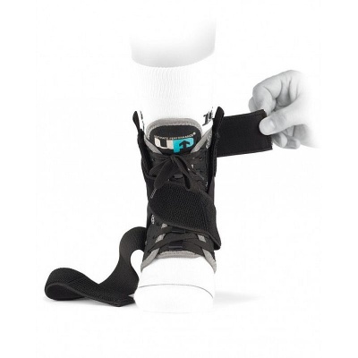 Ankle Supports for Football | Health and Care