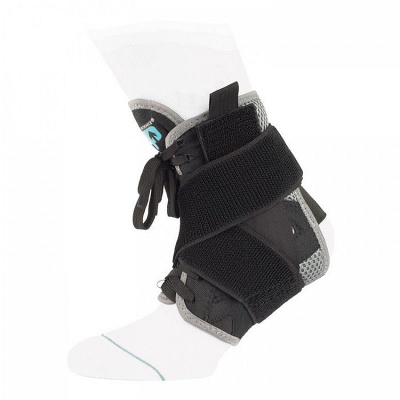 Ankle Supports for Football | Health and Care
